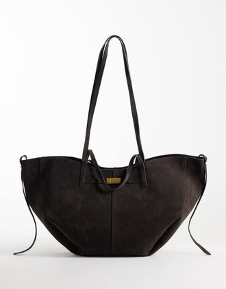 Gina Tricot Gina Tricot gro&szlig;e Tote-Bag in Braun mit Riemendetail in Wildlederoptik