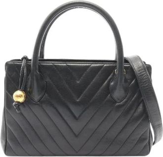 Chanel Pre-owned Chevron V Stitch Lambskin 2way Handbag - Femme - Pre-owned - Noir - Taille: ONE Size