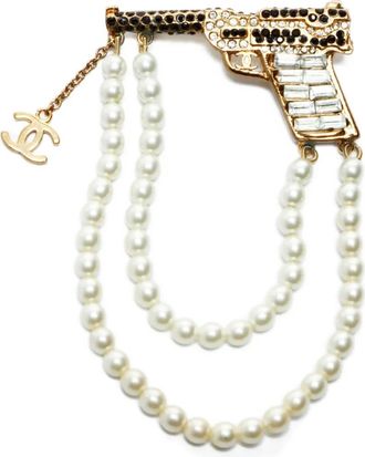 Chanel 2001 pistol-motif brooch - Gold