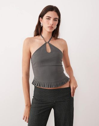 Motel Lavena - Neckholder-Oberteil in Schiefergrau mit R&uuml;schensaum