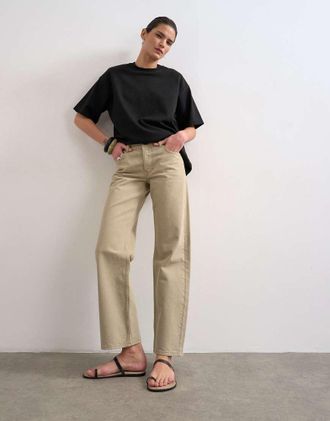 Topshop Ember - Jeans in Beige mit geradem Schnitt und niedrigem Bund-Blau