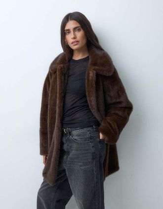 Asos manteau car coat midi en faux-fur avec col marron