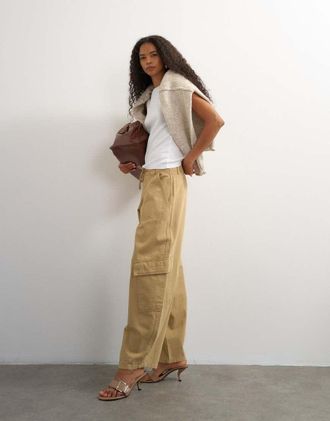 Topshop Cargo-Hose mit Bindeg&uuml;rtel in Braun