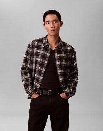 Calvin Klein Jeans Kastiges Hemd in Schwarz und Beige kariert