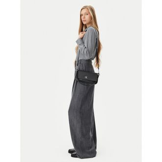 Calvin Klein Jeans Handtasche Calvin Klein Jeans Minimal Monogram Shoulder Pouch LV04K3161G Schwarz