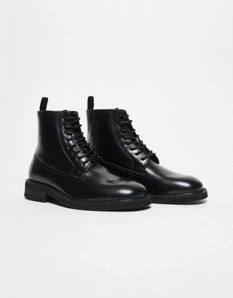 Asos Geschnürte Stiefel aus Leder in Schwarz mit Profilsohle