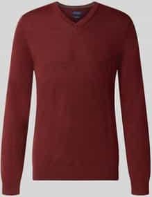 Christian Berg Strickpullover aus Woll-Mix mit V-Ausschnitt