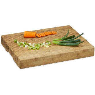 Relaxdays Planche &agrave; trancher ray&eacute; bambou planche &agrave; d&eacute;couper &eacute;paisse avec poign&eacute;e creuse HxlxP: 5,5 x 45 x 35 cm bois huil&eacute; cuisine, nature - Relaxdays