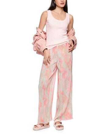 Marc Cain Pullover & Shorts