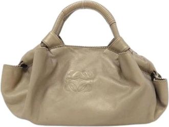 Loewe Sac &agrave; main Loewe doccasion en peau de mouton Mistral - Femme - Pre-owned - Beige - Taille: ONE Size