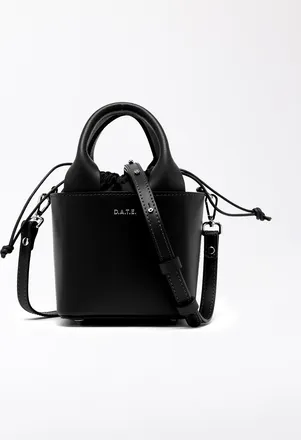D.A.T.E. cubo bag leather black