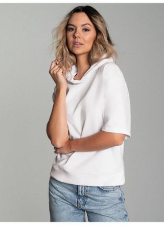 Trigema Kapuzensweatshirt TRIGEMA Kurzarm Cropped Hoodie