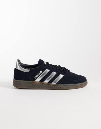 adidas Originals Handball Spezial baskets noires et argent&eacute;es