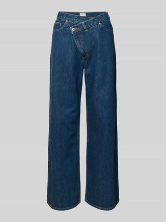 Jake*s Casual Jeans mit asymmetrischem Knopfverschluss