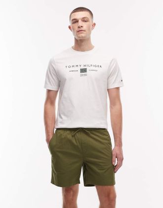 Tommy Hilfiger Shorts in Khaki, 6 Zoll Schrittl&auml;nge-Gr&uuml;n