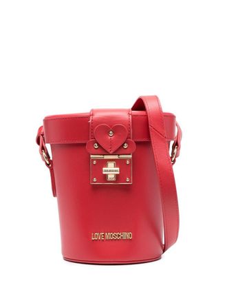 Love Moschino sac seau en cuir &agrave; plaque logo - Rouge