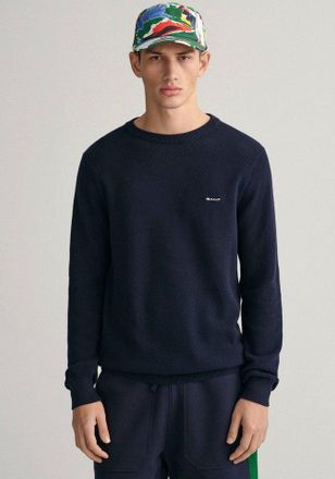 GANT Rundhalspullover COTTON PIQUE C-NECK mit Logostickerei auf der Brust