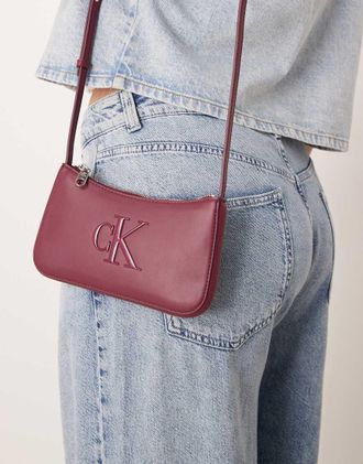 Calvin Klein Jeans - Petit sac &agrave; logo - Bordeaux-rose