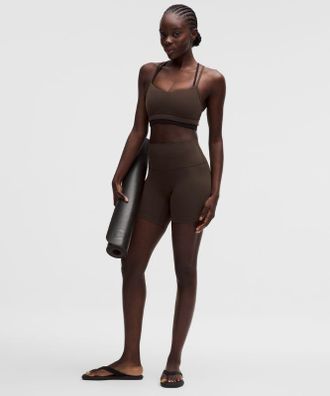 lululemon Align No Line Shorts mit hohem Bund f&uuml;r Frauen - 15 cm - Gr&ouml;&szlig;e 10 in Walnut Crunch