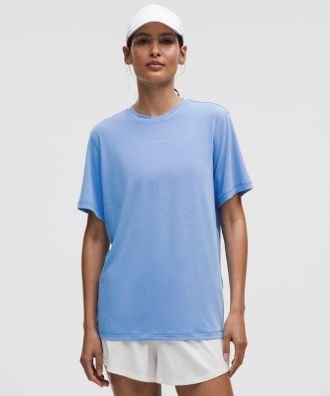 lululemon Trainings-Kurzarmshirt aus Jersey Lauf-Grafik für Frauen - Größe 10 in Pool Party