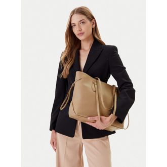 Guess Handtasche Guess HWFLNC L5165 Braun