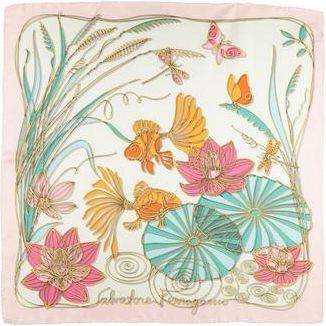 Ferragamo ACCESSOIRES - &Eacute;charpes sur YOOX.COM