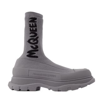Alexander McQueen Bottes de chaussettes en gris