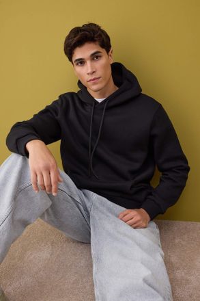 Trendyol MAN Herren Schwarz Einfarbig Lang Regular Fit Sweatshirts