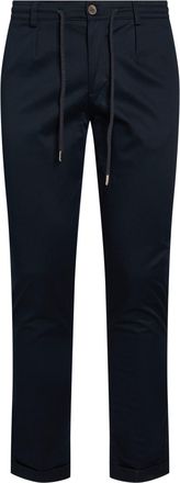 Aur&eacute;lien HOSEN & R&Ouml;CKE - Hosen auf YOOX.COM