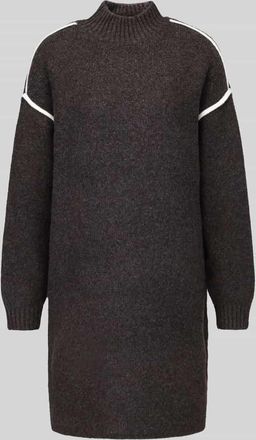 Vero Moda Regular Fit Strickkleid mit Kontraststreifen Modell BOOM