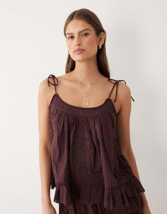 Miss Selfridge Besticktes Strick-Camisole in Schokobraun