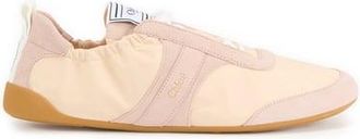 Chlo&eacute; Baskets Kick