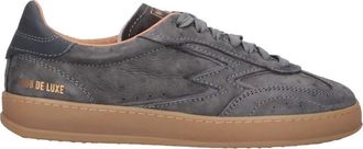 MOA Master Of Arts Sneaker Club