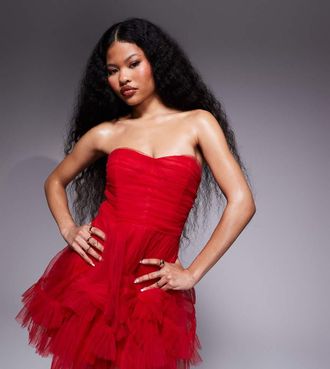 Lace & Beads Petite Robe courte style corset avec superposition en tulle - Rouge