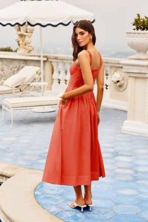 Lipsy Midikleid Lipsy Tailliertes Tr&auml;gerkleid Midi-L&auml;nge, Regular (1-tlg)