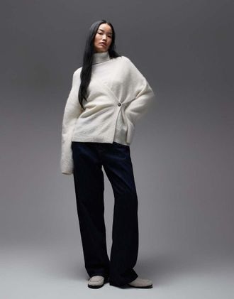 Arket Gilet cache-coeur asym&eacute;trique en maille duveteuse - Blanc cass&eacute;