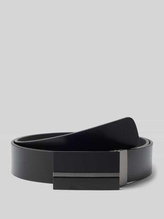 Christian Berg G&uuml;rtel mit Pinschlie&szlig;e in unifarbenem Design