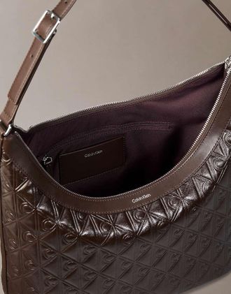 Calvin Klein sac port&eacute; &eacute;paule &agrave; logo embl&eacute;matique en relief partout, delicioso-Marron