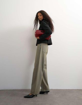 Topshop Barrel-Jeans mit mittlerer Leibh&ouml;he in Braunton-Blau