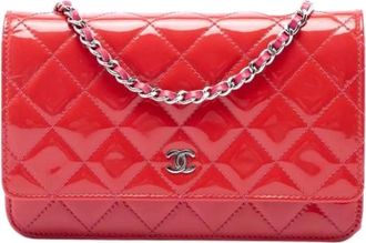 Chanel Sac bandouli&egrave;re matelass&eacute; en cuir verni doccasion - Femme - Pre-owned - Rouge - Taille: ONE Size