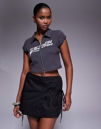 Abrand Abrand - Polo crop top &agrave; fermeture &eacute;clair - Gris anthracite