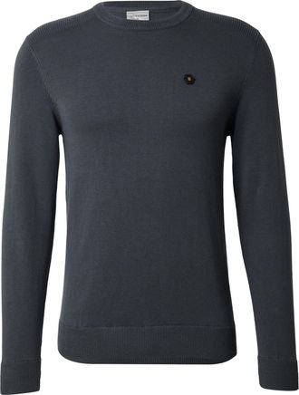 No Excess Pullover
