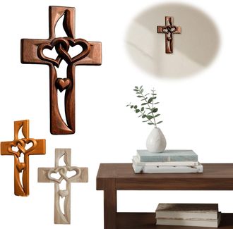 Generic Handgeschnitztes Holzkreuz mit ineinander verschlungenen Herzen, 24,9 cm, Familien-Wohndekoration