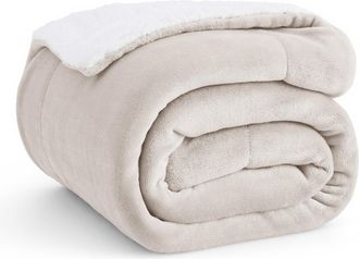 Bedsure Kuscheldecke - Warm Sherpa Wolldecke & Sofadecke, Flauschig Sofaüberwurf Decke, Dicke Couchdecke, Fleecedecke, Flauschige Wohndecke für Couch, Beige, 