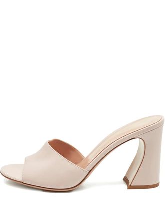 Gianvito Rossi Sandalen mit gebogenem Absatz - Rosa