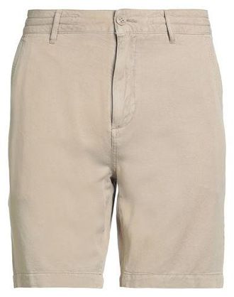 Guess BAS - Shorts et bermudas sur YOOX.COM
