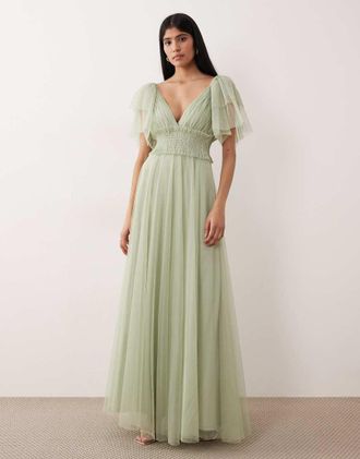 Lace & Beads Linvit&eacute;e - Robe longue en tulle &agrave; taille fronc&eacute;e et manches &eacute;vas&eacute;es - Vert sauge
