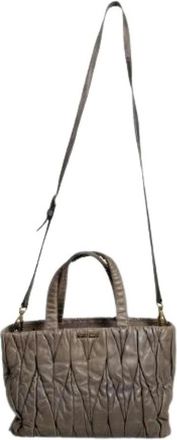 Miu Miu Sac bandouli&egrave;re Matelass&eacute; Pre-owned - Femme - Pre-owned - Gris - Taille: ONE Size