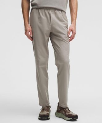 lululemon ABC Pull-on-Hose aus Warpstreme im Slim Fit Normale Länge für Männer - Khaki - Größe XL