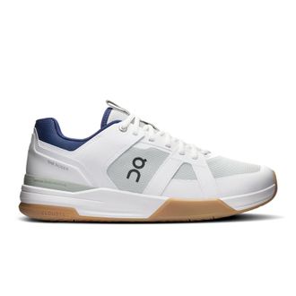 On THE ROGER Clubhouse Pro